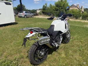 White Ducati Desert X 2022 in Vilnius, with an engine capacity of 0.94 L and mileage of 20 thousand km for 10500 €, photo 5 on AUTOMOTO.COM.LV