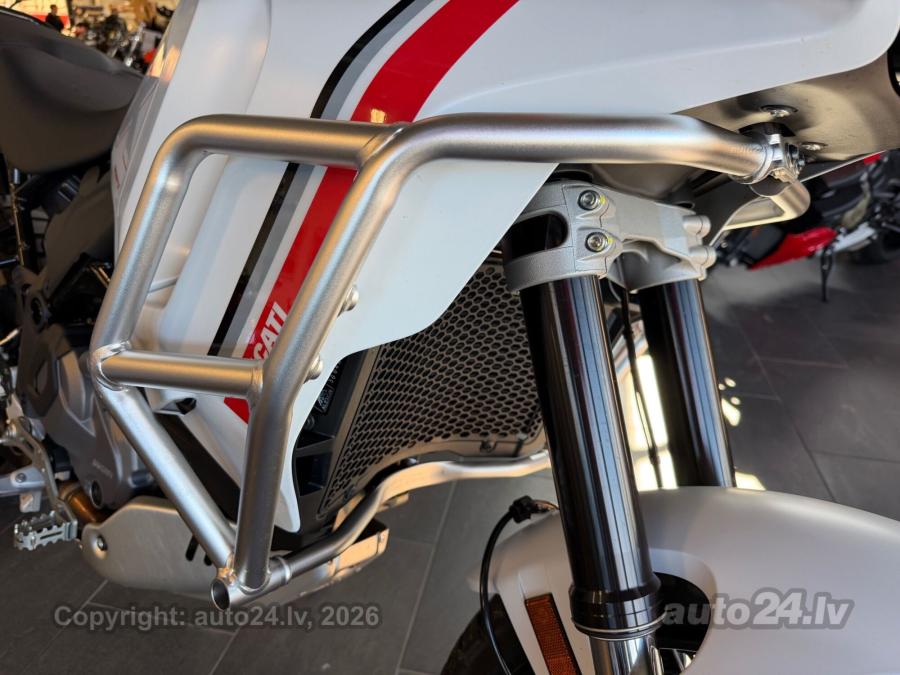 Balts Ducati Desert X 2023 Tallina, ar dzinēja tilpumu 0.94 L un nobraukumu 5 tūkst. km par 11990 €, foto 11 vietnē AUTOMOTO.COM.LV