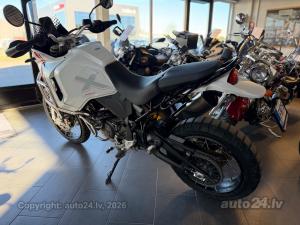 Balts Ducati Desert X 2023 Tallina, ar dzinēja tilpumu 0.94 L un nobraukumu 5 tūkst. km par 11990 €, foto 16 vietnē AUTOMOTO.COM.LV