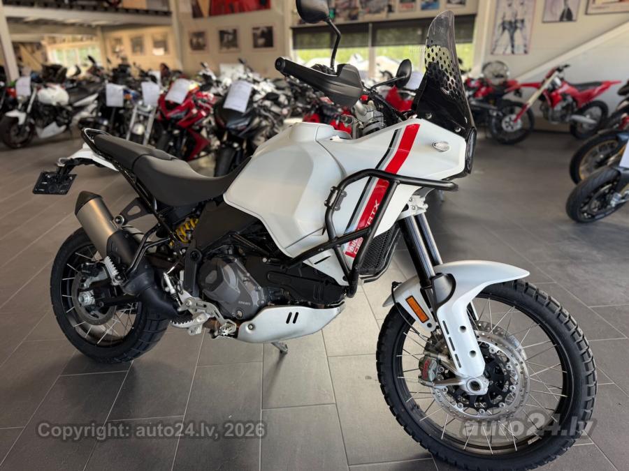 Белый Дукати Desert X 2025 в Таллин, объемом двигателя 0.94 л и пробегом 7 тыс. км за 13990 €, фото 1 на AUTOMOTO.COM.LV