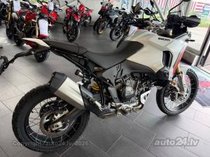 White Ducati Desert X 2026 in Tallinn, with an engine capacity of 0.89 L and mileage of 0 thousand km for 16990 €, photo 4 on AUTOMOTO.COM.LV