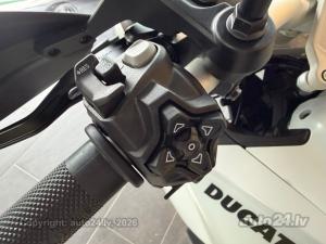 White Ducati Desert X 2026 in Tallinn, with an engine capacity of 0.89 L and mileage of 0 thousand km for 16990 €, photo 18 on AUTOMOTO.COM.LV