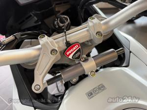 White Ducati Desert X 2026 in Tallinn, with an engine capacity of 0.89 L and mileage of 0 thousand km for 16990 €, photo 19 on AUTOMOTO.COM.LV
