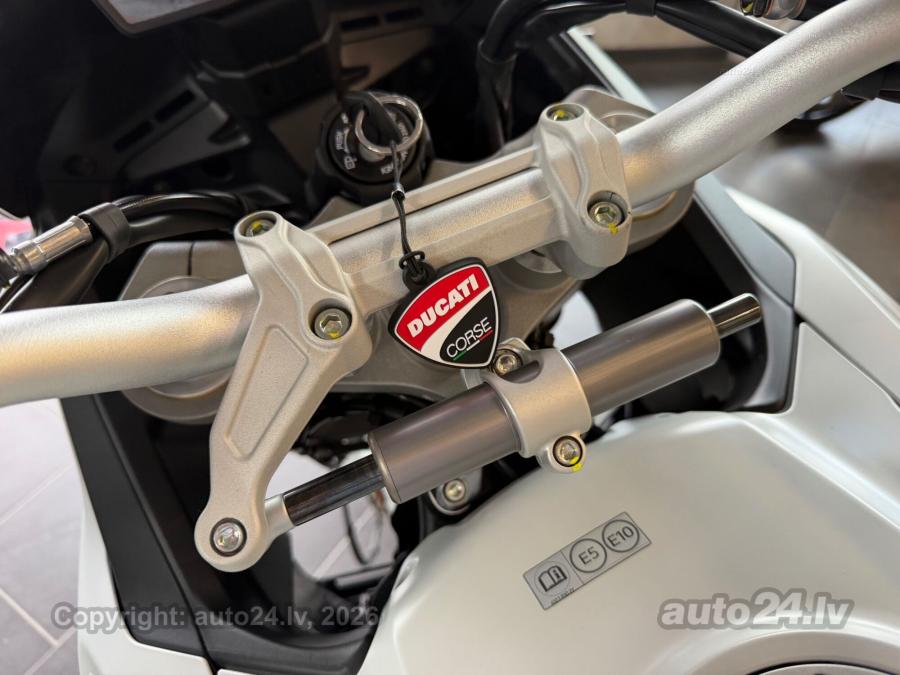 White Ducati Desert X 2026 in Tallinn, with an engine capacity of 0.89 L and mileage of 0 thousand km for 16990 €, photo 19 on AUTOMOTO.COM.LV