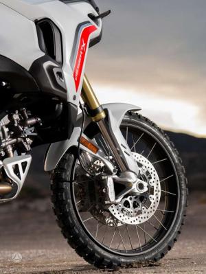 Balts Ducati Desert X 2026 Viļņa, ar dzinēja tilpumu 0.89 L un nobraukumu 0 tūkst. km par 18260 €, foto 3 vietnē AUTOMOTO.COM.LV