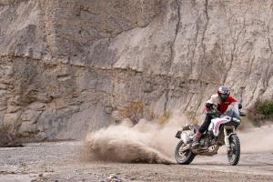 Balts Ducati Desert X 2026 Viļņa, ar dzinēja tilpumu 0.89 L un nobraukumu 0 tūkst. km par 18260 €, foto 5 vietnē AUTOMOTO.COM.LV