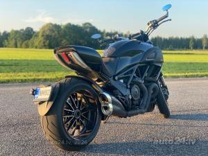 Черный Дукати Diavel 2012 в Пярну, объемом двигателя 1.20 л и пробегом 27 тыс. км за 8999 €, фото 3 на AUTOMOTO.COM.LV