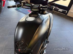 Melns Ducati Diavel 2015 Tallina, ar dzinēja tilpumu 1.20 L un nobraukumu 9 tūkst. km par 10490 €, foto 7 vietnē AUTOMOTO.COM.LV