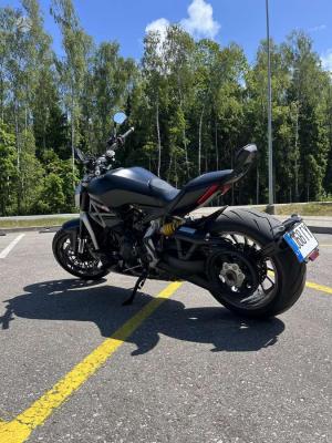 Melns Ducati Diavel 2018 Klaipėda, ar dzinēja tilpumu 1.26 L un nobraukumu 12 tūkst. km par 12500 €, foto 4 vietnē AUTOMOTO.COM.LV