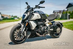 Melns Ducati Diavel 2020 Tallina, ar dzinēja tilpumu 1.26 L un nobraukumu 15 tūkst. km par 17900 €, foto 3 vietnē AUTOMOTO.COM.LV