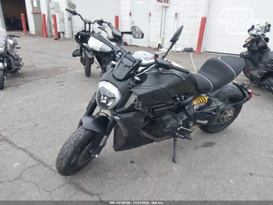 Black Ducati Diavel 2021 in Klaipeda, with an engine capacity of 1.26 L and mileage of 4 thousand km for 4575 €, photo 2 on AUTOMOTO.COM.LV