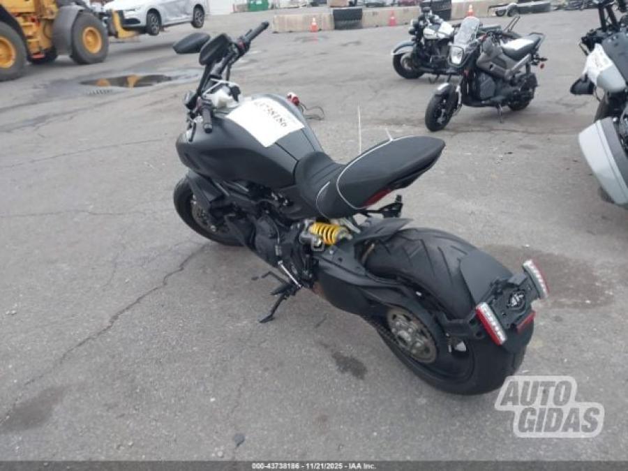 Black Ducati Diavel 2021 in Klaipeda, with an engine capacity of 1.26 L and mileage of 4 thousand km for 4575 €, photo 3 on AUTOMOTO.COM.LV