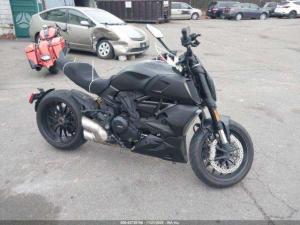 Black Ducati Diavel 2021 in Klaipeda, with an engine capacity of 1.26 L and mileage of 6 thousand km for 4575 €, photo 8 on AUTOMOTO.COM.LV