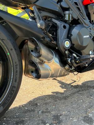 Черный Дукати Diavel 2022 в Таллин, объемом двигателя 0.00 л и пробегом 2 тыс. км за 18500 €, фото 6 на AUTOMOTO.COM.LV