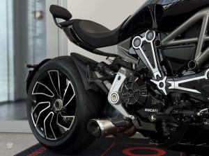 Black Ducati Diavel 2024 in Tallinn, with an engine capacity of 1.26 L and mileage of 673 thousand km for 24999 €, photo 5 on AUTOMOTO.COM.LV