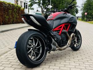 Ducati Diavel 2011 in Riga, with an engine capacity of 1.20 L and mileage of 0 thousand km for 9900 €, photo 3 on AUTOMOTO.COM.LV