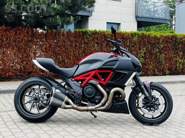Ducati Diavel 2011 Rīga, ar dzinēja tilpumu 1.20 L un nobraukumu 0 tūkst. km par 9900 €, foto 3 vietnē AUTOMOTO.COM.LV