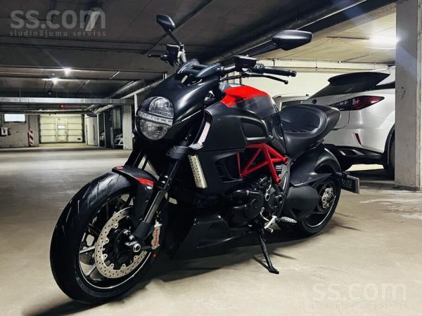 Ducati Diavel 2011 Rīga, ar dzinēja tilpumu 1.20 L un nobraukumu 0 tūkst. km par 9900 €, foto 8 vietnē AUTOMOTO.COM.LV