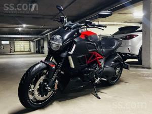 Ducati Diavel 2011 Rīga, ar dzinēja tilpumu 1.20 L un nobraukumu 0 tūkst. km par 9900 €, foto 9 vietnē AUTOMOTO.COM.LV