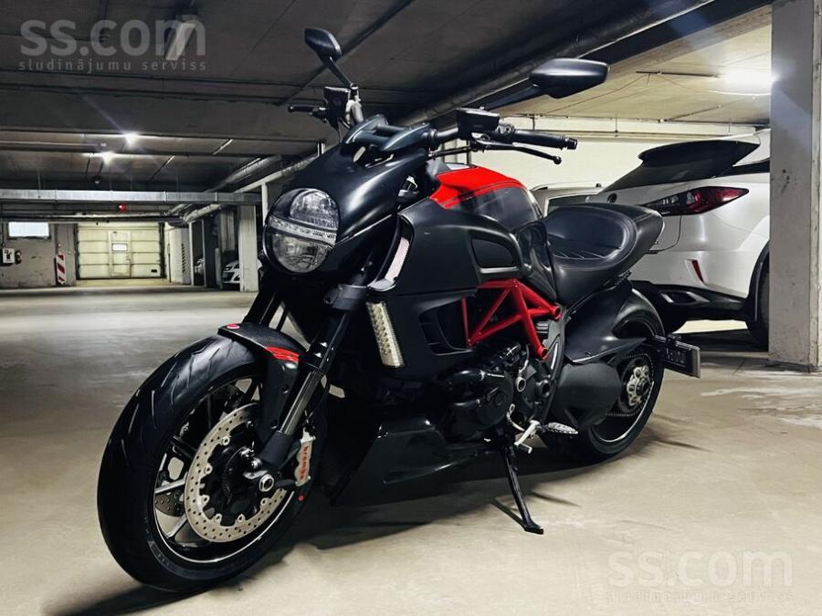 Ducati Diavel 2011 Rīga, ar dzinēja tilpumu 1.20 L un nobraukumu 0 tūkst. km par 9900 €, foto 9 vietnē AUTOMOTO.COM.LV