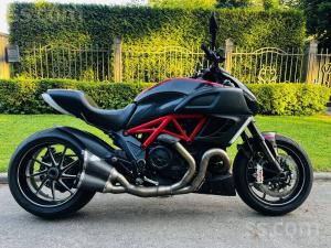Ducati Diavel 2011 Rīga, ar dzinēja tilpumu 1.20 L un nobraukumu 0 tūkst. km par 8900 €, foto 4 vietnē AUTOMOTO.COM.LV