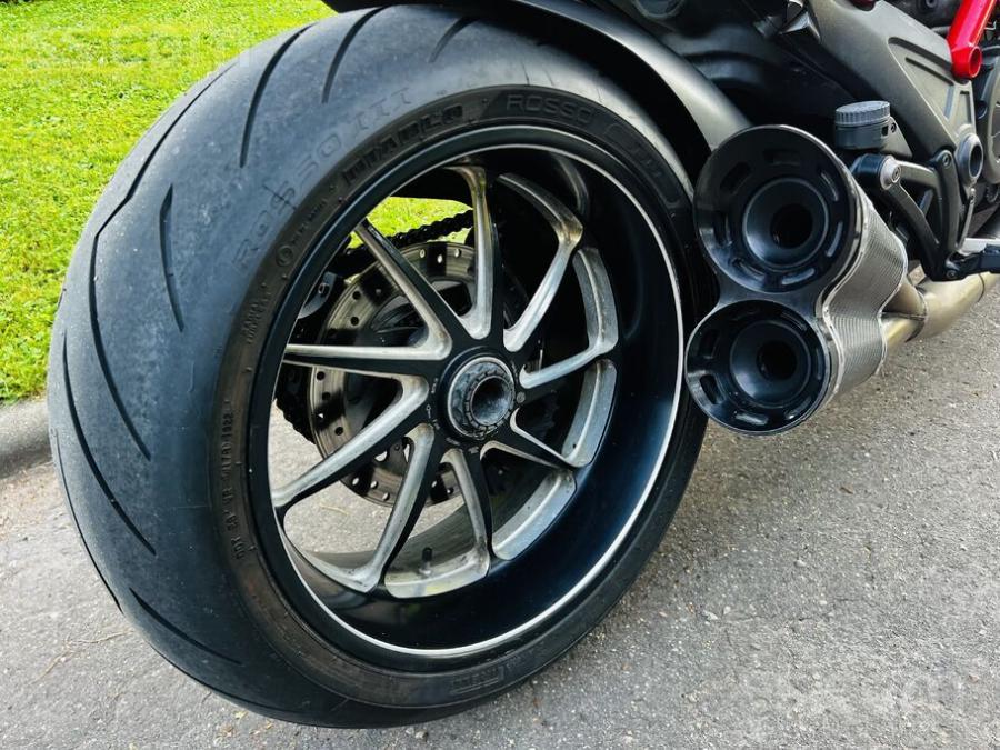 Ducati Diavel 2011 Rīga, ar dzinēja tilpumu 1.20 L un nobraukumu 0 tūkst. km par 8900 €, foto 8 vietnē AUTOMOTO.COM.LV