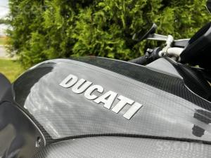 Ducati Diavel 2011 in Riga, with an engine capacity of 1.20 L and mileage of 0 thousand km for 10900 €, photo 8 on AUTOMOTO.COM.LV