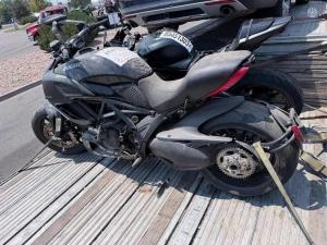 Ducati Diavel 2012 in Klaipeda, with an engine capacity of 0.00 L and mileage of 24 thousand km for 4800 €, photo 4 on AUTOMOTO.COM.LV