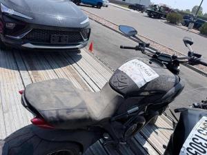 Ducati Diavel 2012 in Klaipeda, with an engine capacity of 0.00 L and mileage of 24 thousand km for 4800 €, photo 11 on AUTOMOTO.COM.LV