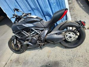 Ducati Diavel 2012 in Klaipeda, with an engine capacity of 0.00 L and mileage of 24 thousand km for 4800 €, photo 15 on AUTOMOTO.COM.LV