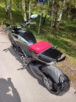 Ducati Diavel 2013 in Daugavpils, with an engine capacity of 1.20 L and mileage of 0 thousand km for 9000 €, photo 6 on AUTOMOTO.COM.LV
