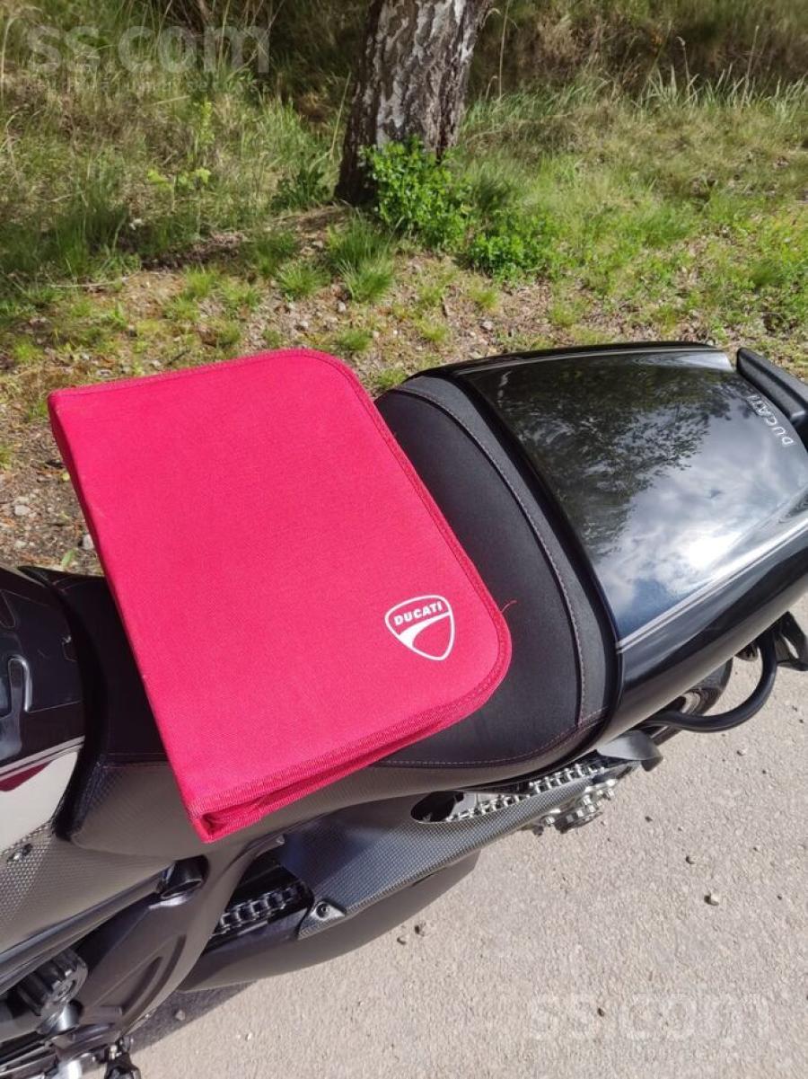 Ducati Diavel 2013 in Daugavpils, with an engine capacity of 1.20 L and mileage of 0 thousand km for 9000 €, photo 7 on AUTOMOTO.COM.LV