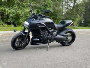 Ducati Diavel 2014 in Druskininkai, with an engine capacity of 1.20 L and mileage of 11 thousand km for 8900 €, photo  on AUTOMOTO.COM.LV