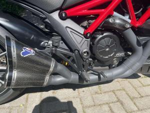Ducati Diavel 2015 in Vilnius, with an engine capacity of 0.00 L and mileage of 28 thousand km for 9500 €, photo 3 on AUTOMOTO.COM.LV