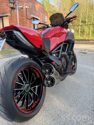 Ducati Diavel 2020 in Riga, with an engine capacity of 1.20 L and mileage of 0 thousand km for 11800 €, photo 4 on AUTOMOTO.COM.LV