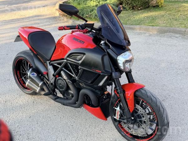 Ducati Diavel 2020 Rīga, ar dzinēja tilpumu 1.20 L un nobraukumu 0 tūkst. km par 12000 €, foto 4 vietnē AUTOMOTO.COM.LV