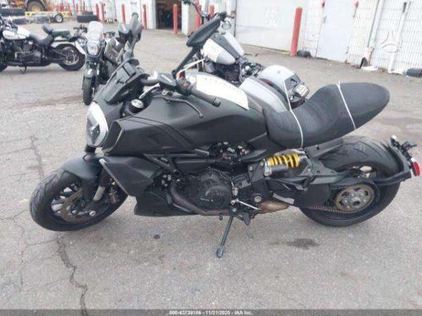 Ducati Diavel 2021 in Klaipeda, with an engine capacity of 1.26 L and mileage of 6 thousand km for 6500 €, photo 9 on AUTOMOTO.COM.LV