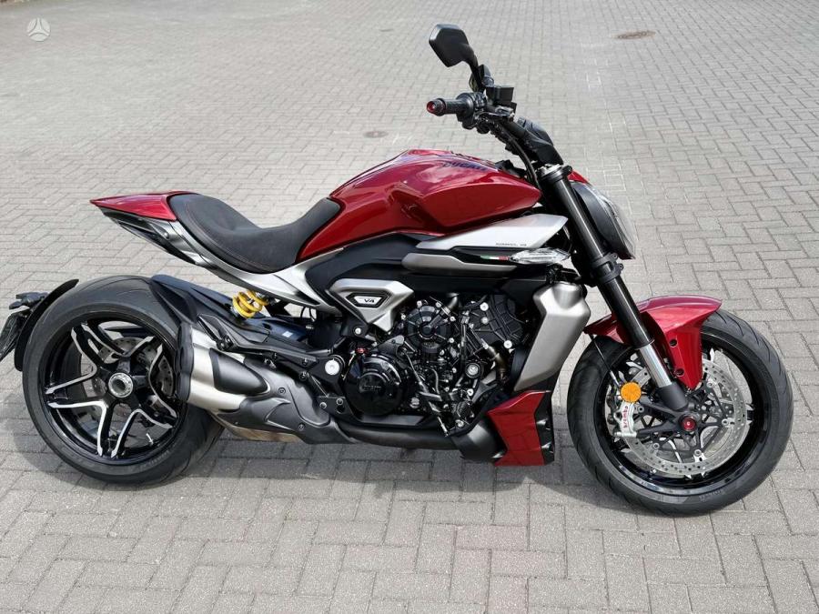 Ducati Diavel 2025 in Vilnius, with an engine capacity of 1.16 L and mileage of 2 thousand km for 22990 €, photo 4 on AUTOMOTO.COM.LV
