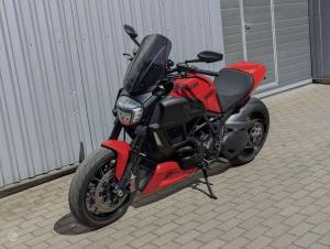 Red Ducati Diavel 2020 in Kaunas, with an engine capacity of 1.20 L and mileage of 36 thousand km for 8500 €, photo 10 on AUTOMOTO.COM.LV