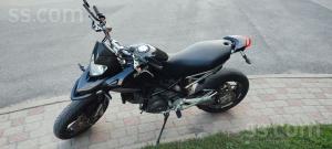 Ducati Hypermotard 2010 in Riga, with an engine capacity of 1.10 L and mileage of 0 thousand km for 5150 €, photo 4 on AUTOMOTO.COM.LV