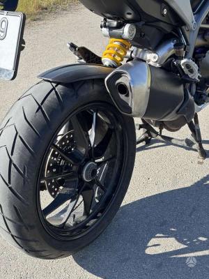 Ducati Hypermotard 2015 in Siauliai, with an engine capacity of 0.80 L and mileage of 25 thousand km for 4300 €, photo 12 on AUTOMOTO.COM.LV
