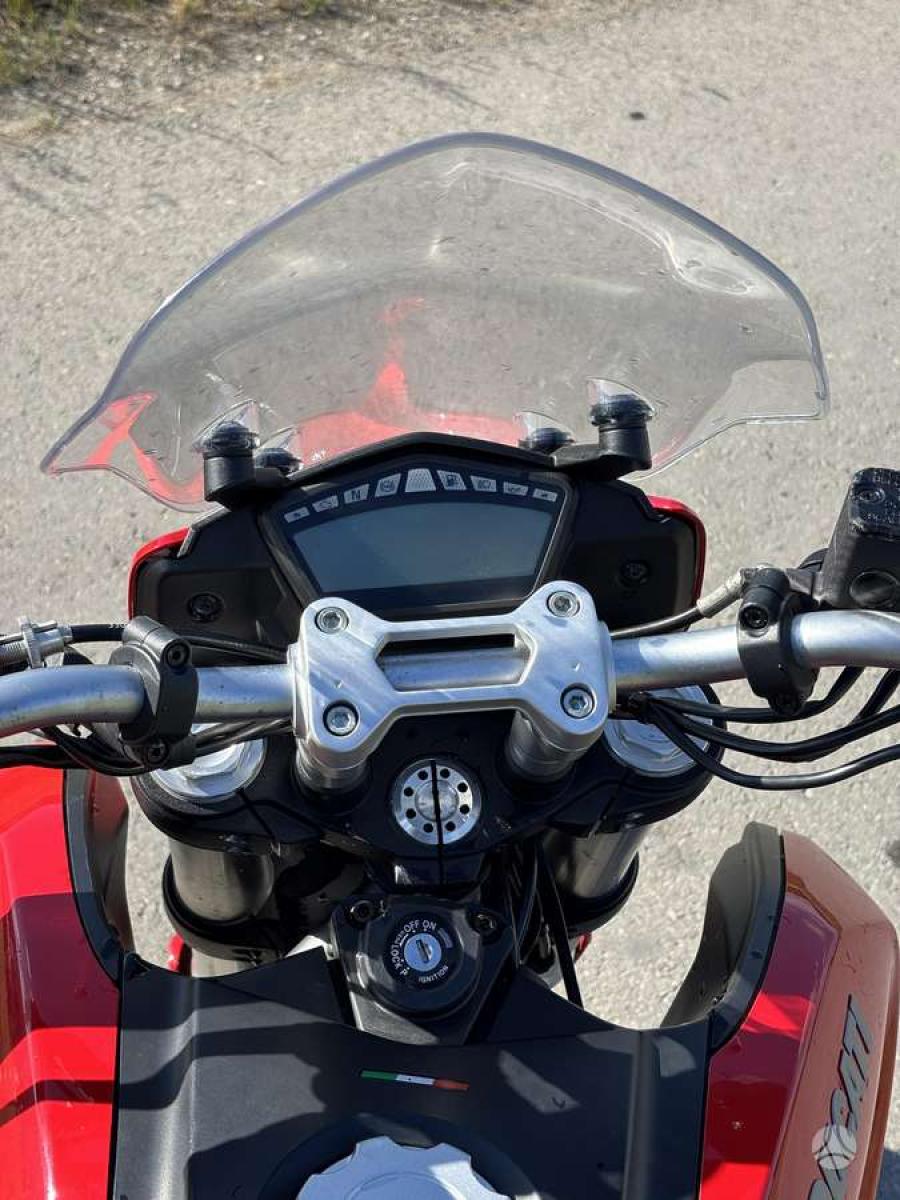 Ducati Hypermotard 2015 in Siauliai, with an engine capacity of 0.80 L and mileage of 25 thousand km for 4300 €, photo 14 on AUTOMOTO.COM.LV