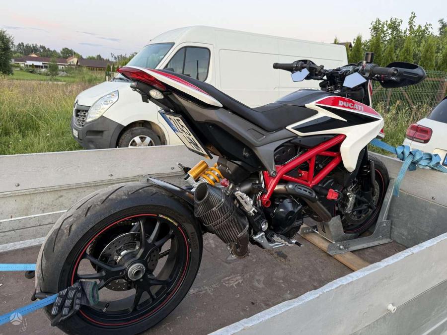 Ducati Hypermotard 2016 in Vilnius, with an engine capacity of 0.85 L and mileage of 30 thousand km for 6000 €, photo 5 on AUTOMOTO.COM.LV