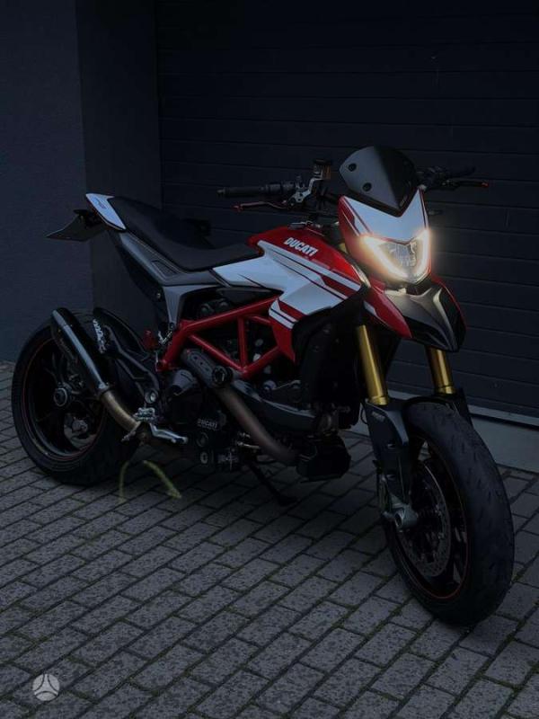 Ducati Hypermotard 2017 Viļņa vietnē Ducati Hypermotard 2017 Viļņa, ar dzinēja tilpumu 0.94 L un nobraukumu 29 tūkst. km par 6300 €, foto 7 vietnē AUTOMOTO.COM.LV