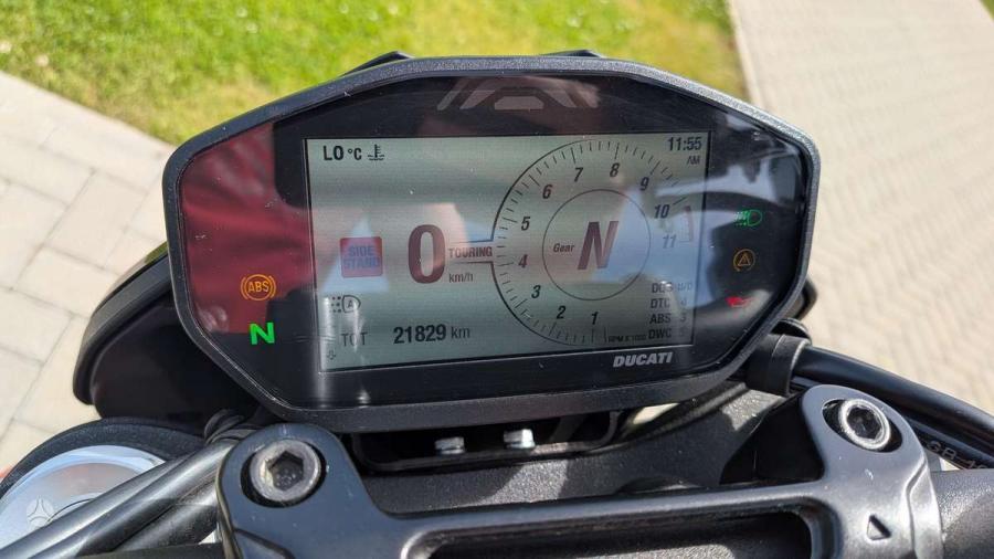 Ducati Hypermotard 2022 in Kaisiadorys, with an engine capacity of 0.95 L and mileage of 21 thousand km for 7900 €, photo 5 on AUTOMOTO.COM.LV