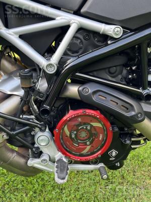 Ducati Hypermotard 2022 Ventspils, ar dzinēja tilpumu 0.95 L un nobraukumu 0 tūkst. km par 9600 €, foto 8 vietnē AUTOMOTO.COM.LV