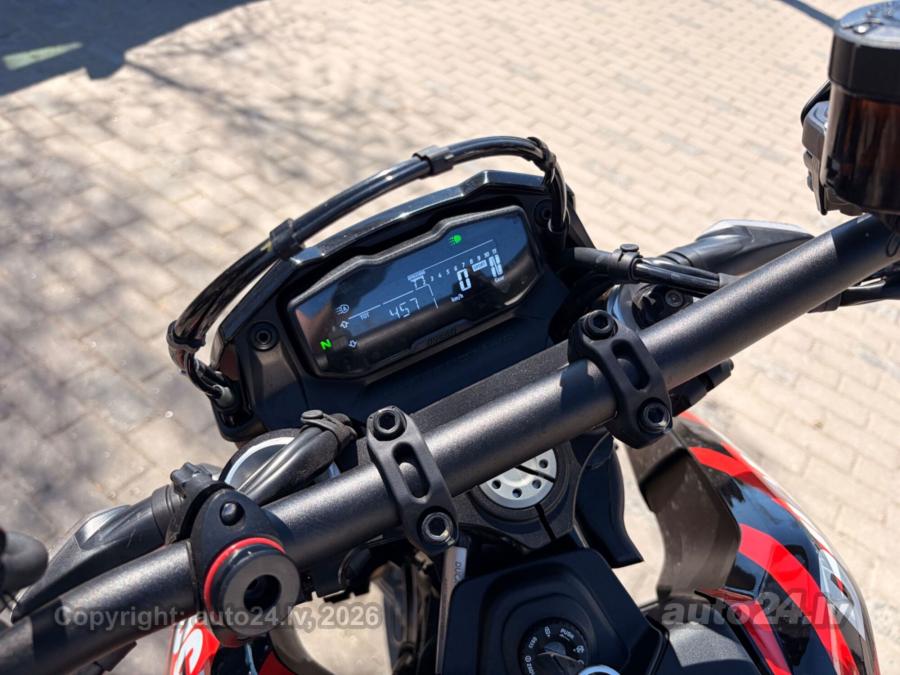 Ducati Hypermotard 2025 Tartu, ar dzinēja tilpumu 0.66 L un nobraukumu 457 tūkst. km par 9900 €, foto 6 vietnē AUTOMOTO.COM.LV
