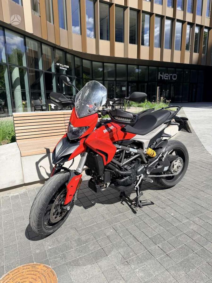 Красный Дукати Hypermotard 2016 в Вильнюс, объемом двигателя 0.94 л и пробегом 13 тыс. км за 5600 €, фото 3 на AUTOMOTO.COM.LV