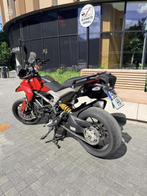 Красный Дукати Hypermotard 2016 в Вильнюс, объемом двигателя 0.94 л и пробегом 13 тыс. км за 5600 €, фото 4 на AUTOMOTO.COM.LV