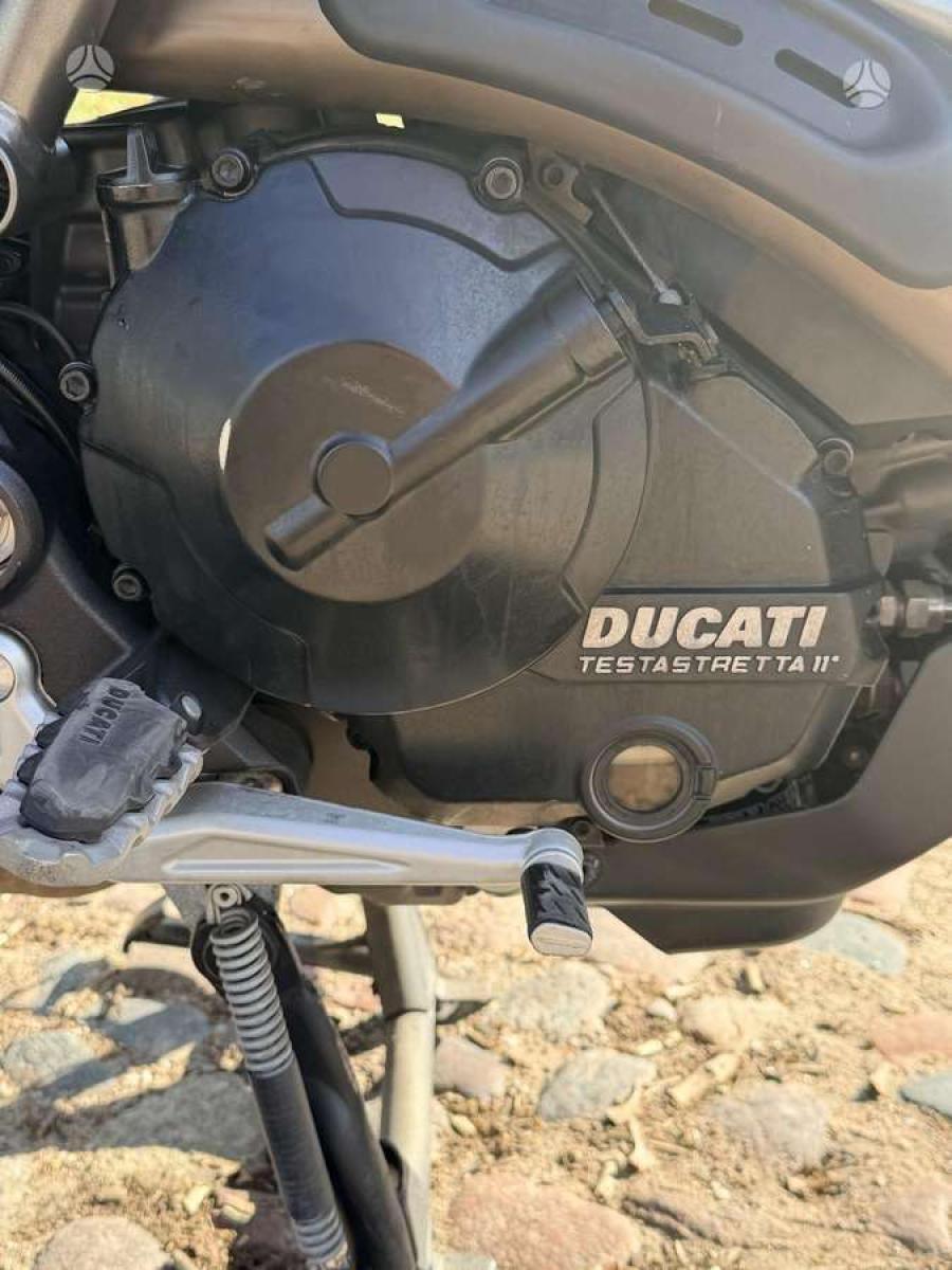 Красный Дукати Hypermotard 2016 в Вильнюс, объемом двигателя 0.94 л и пробегом 13 тыс. км за 5600 €, фото 13 на AUTOMOTO.COM.LV